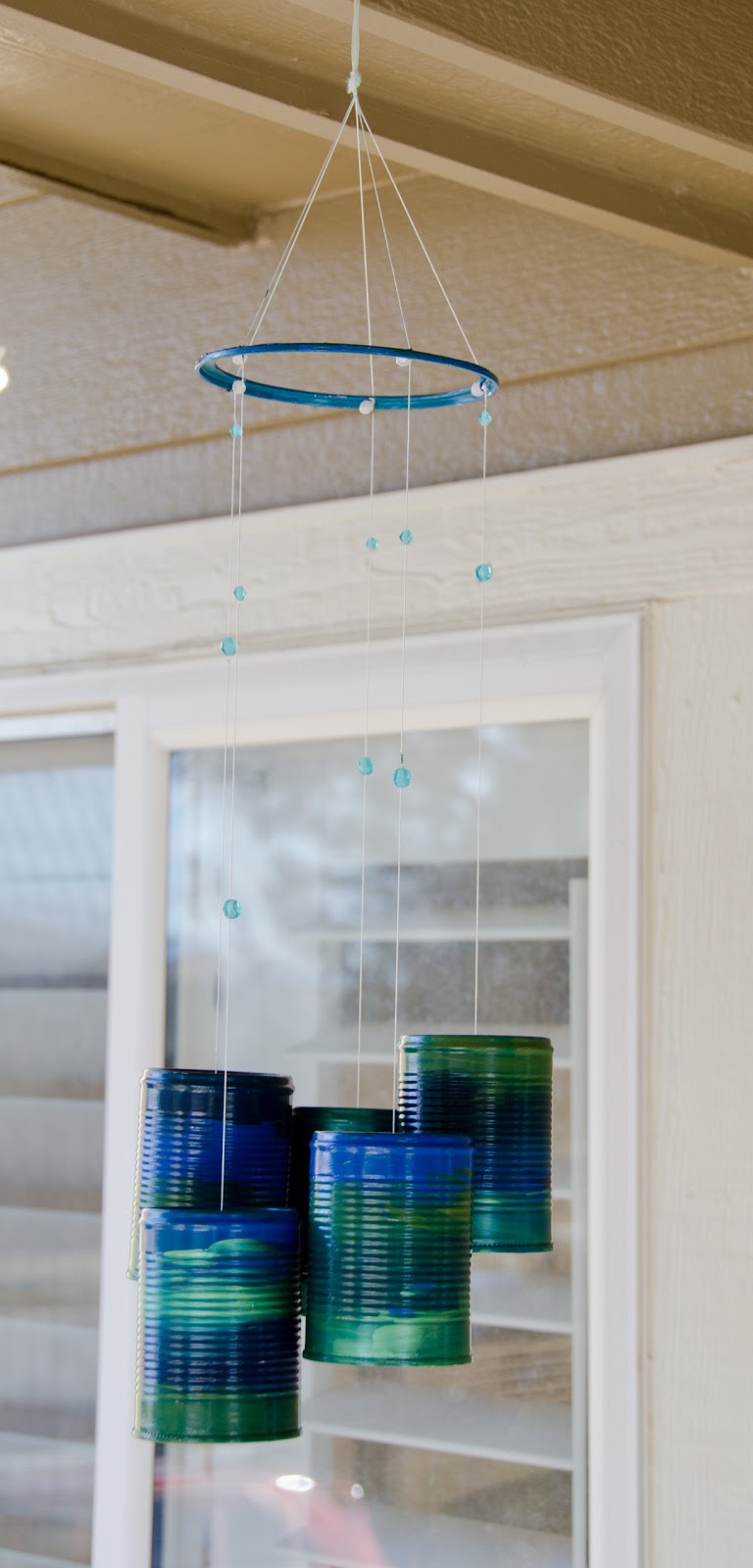 Made in Mommyland: Tin Can Wind Chimes