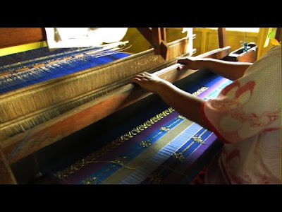 Tenun Songket Siak Riau - Menyungkit Benang Menjadi Kain - RiauMagz