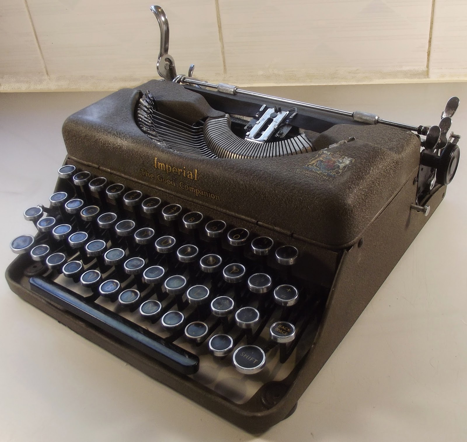 oz.Typewriter: When an Imperial Good Companion Portable Typewriter ...