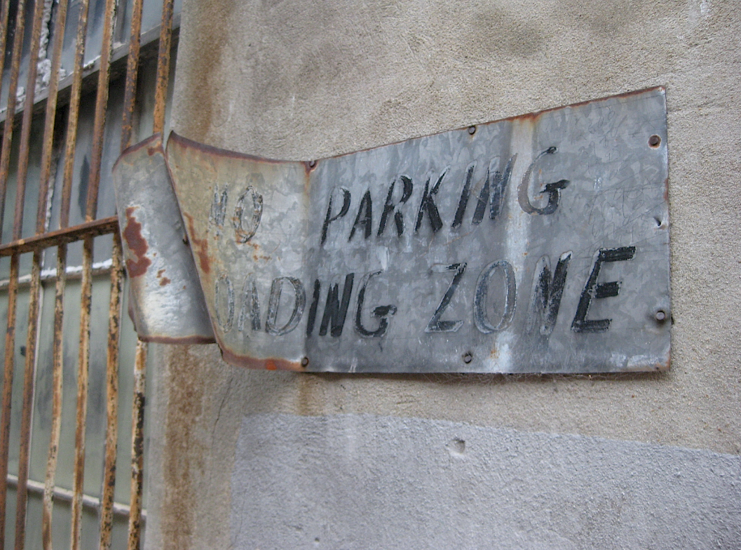 Quirky Vistas: Back Alley Inspiration