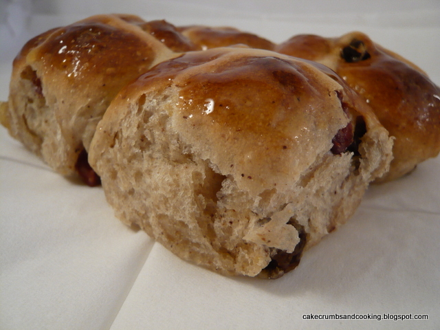 Cake, Crumbs and Cooking: No-Knead Mini Hot Cross Buns