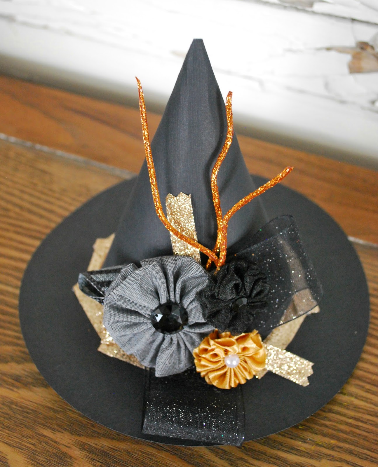 (30 crafty days of halloween) witch hat fascinator - See Vanessa Craft