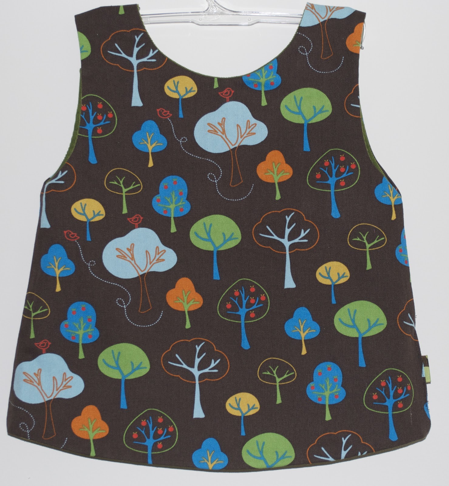 Let's begin sewing...: Reversible A-line pinafore