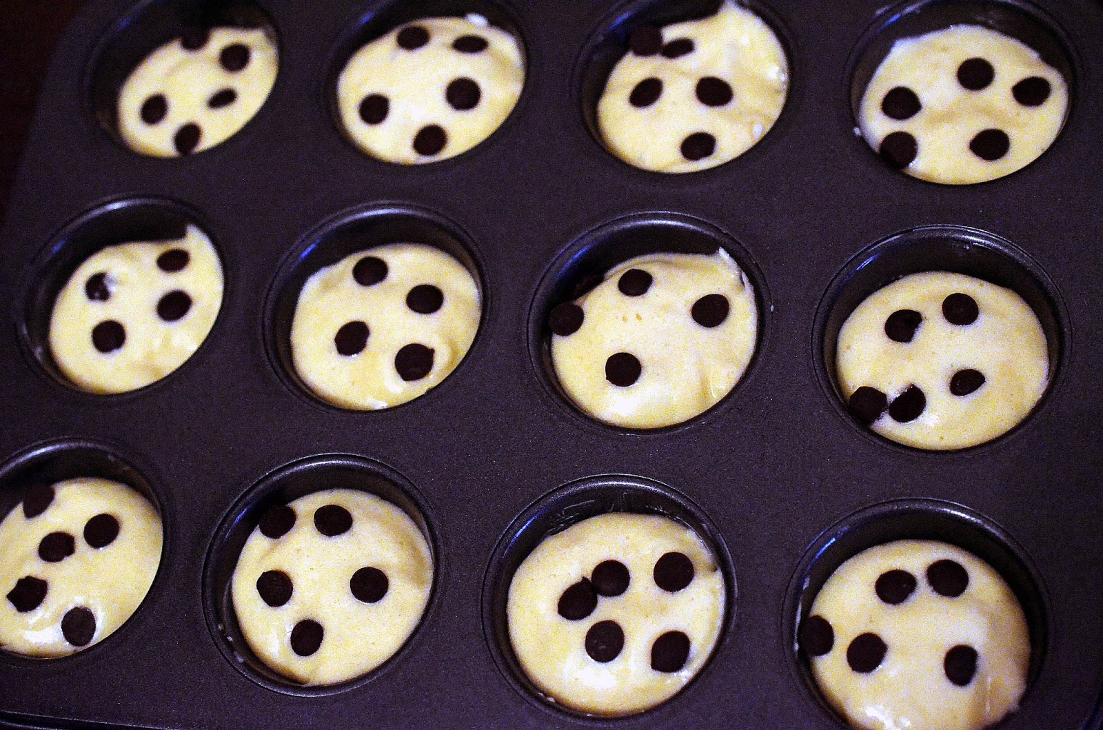 Mini-briose in doua culori – Alexandra’s kitchen