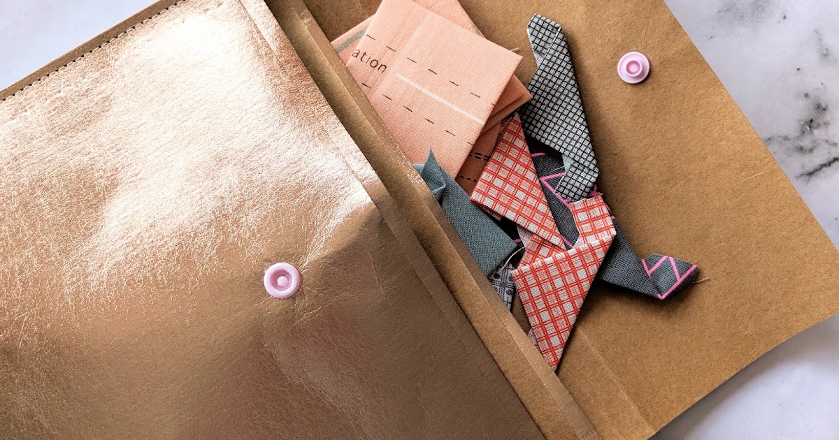 rose gold epp folder / CHARM ABOUT YOU