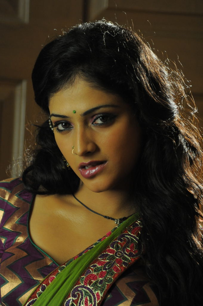 Actress Hari Priya New Hot Photos