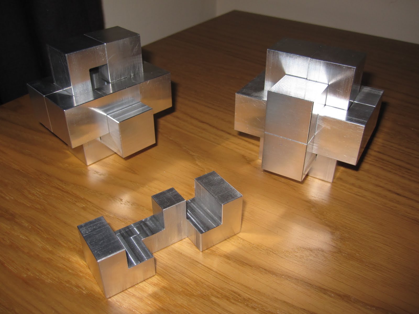 Puzzle Paradox: Aluminium Burrs (Wil Strijbos)