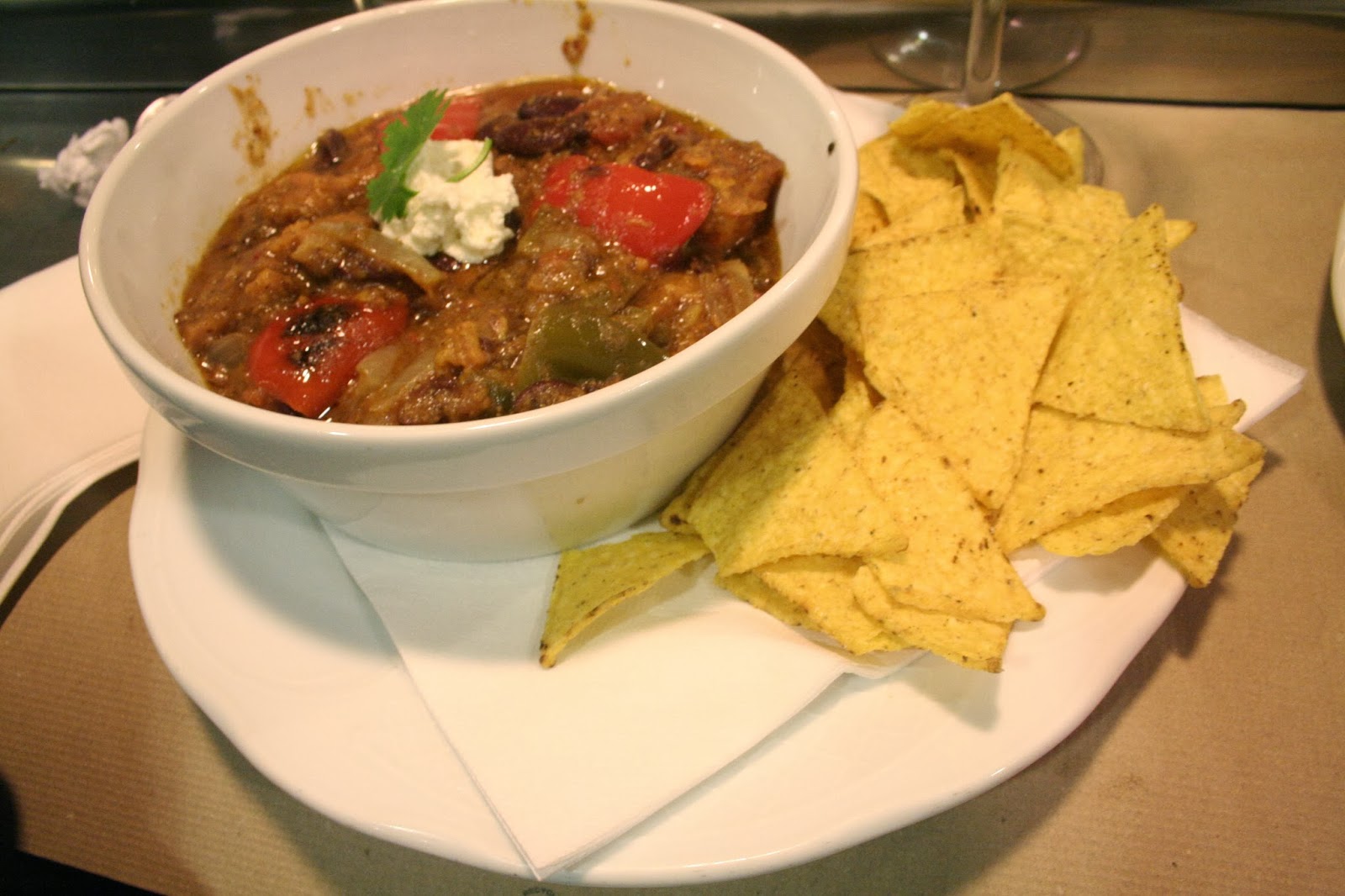 ESTAMOSTENDENCIADOS: Bar Los Chuchis en Lavapies