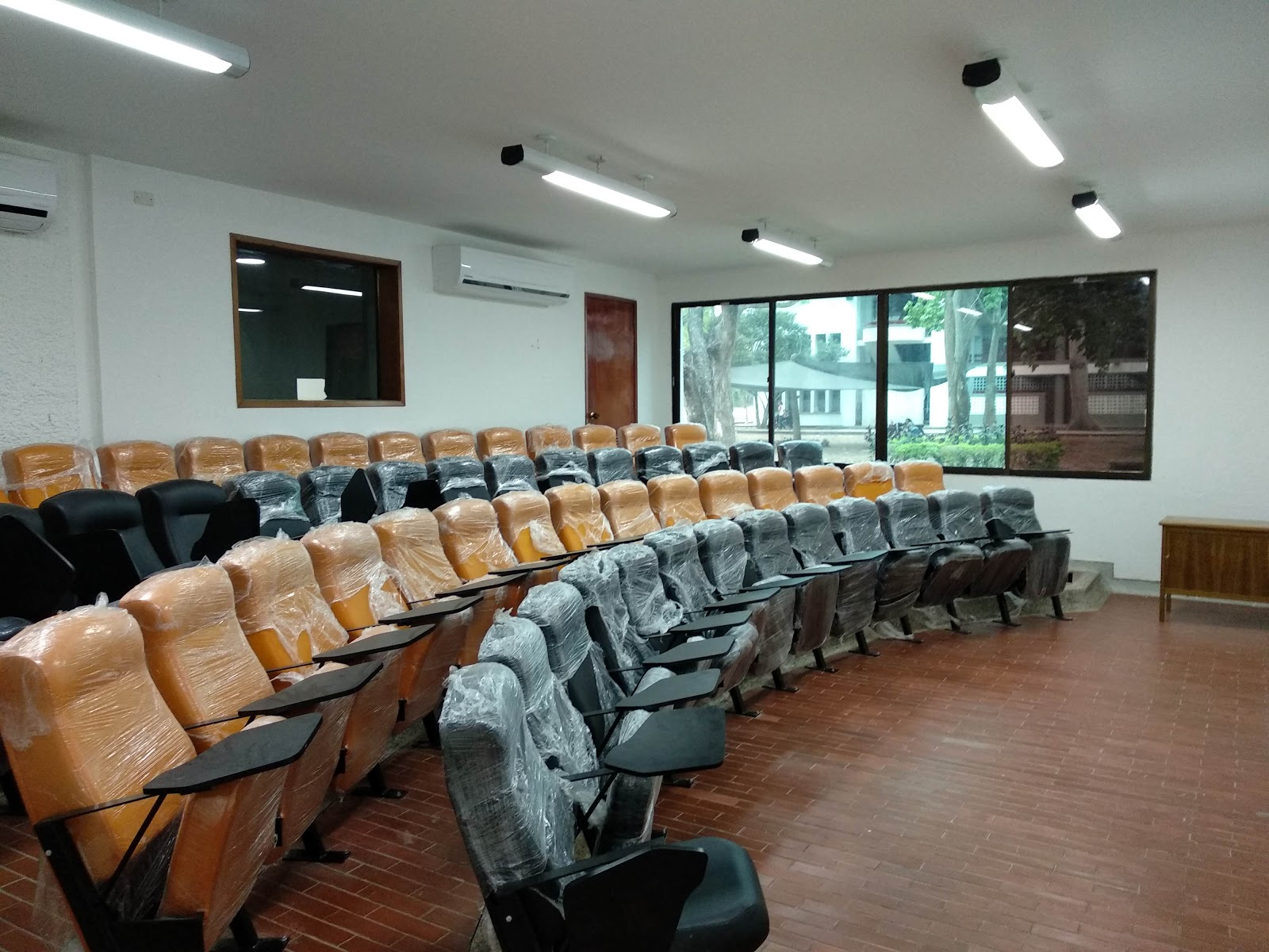 AUDITORIOS - Universidad