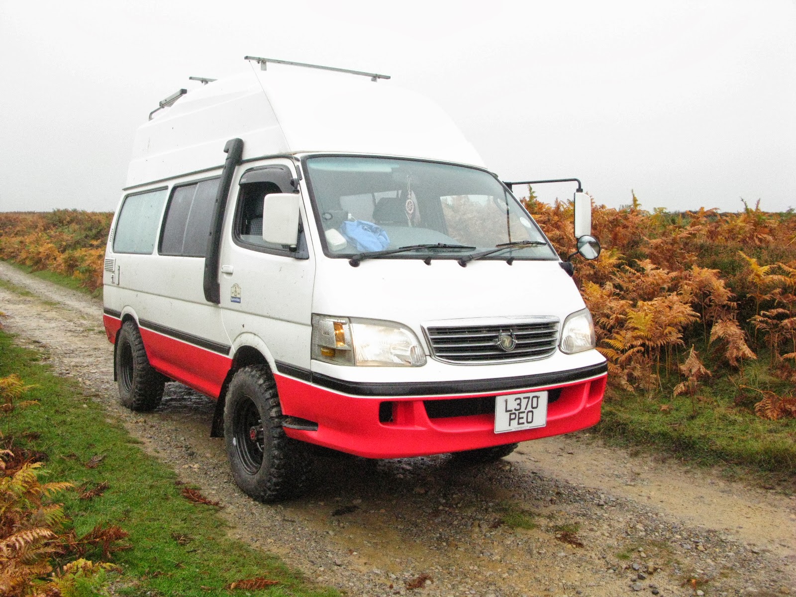 Hiace Hobo - Living in a Toyota Camper Van: Toyota Hiace Super Custom ...
