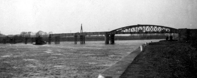 Beaumont Archives Blog: Old Gunthorpe Bridge (1)