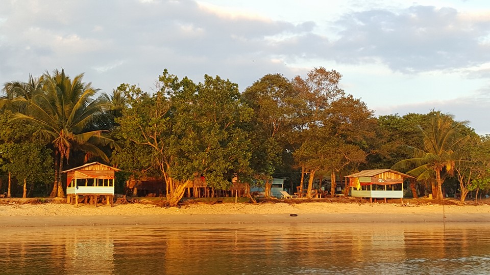 WISATA PANTAI MELAYU- BARELANG BATAM