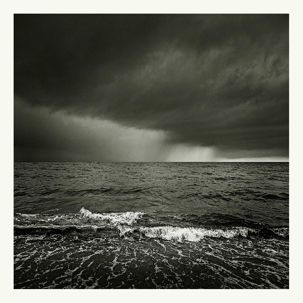 Silverpixel: APPROACHING RAIN STORM