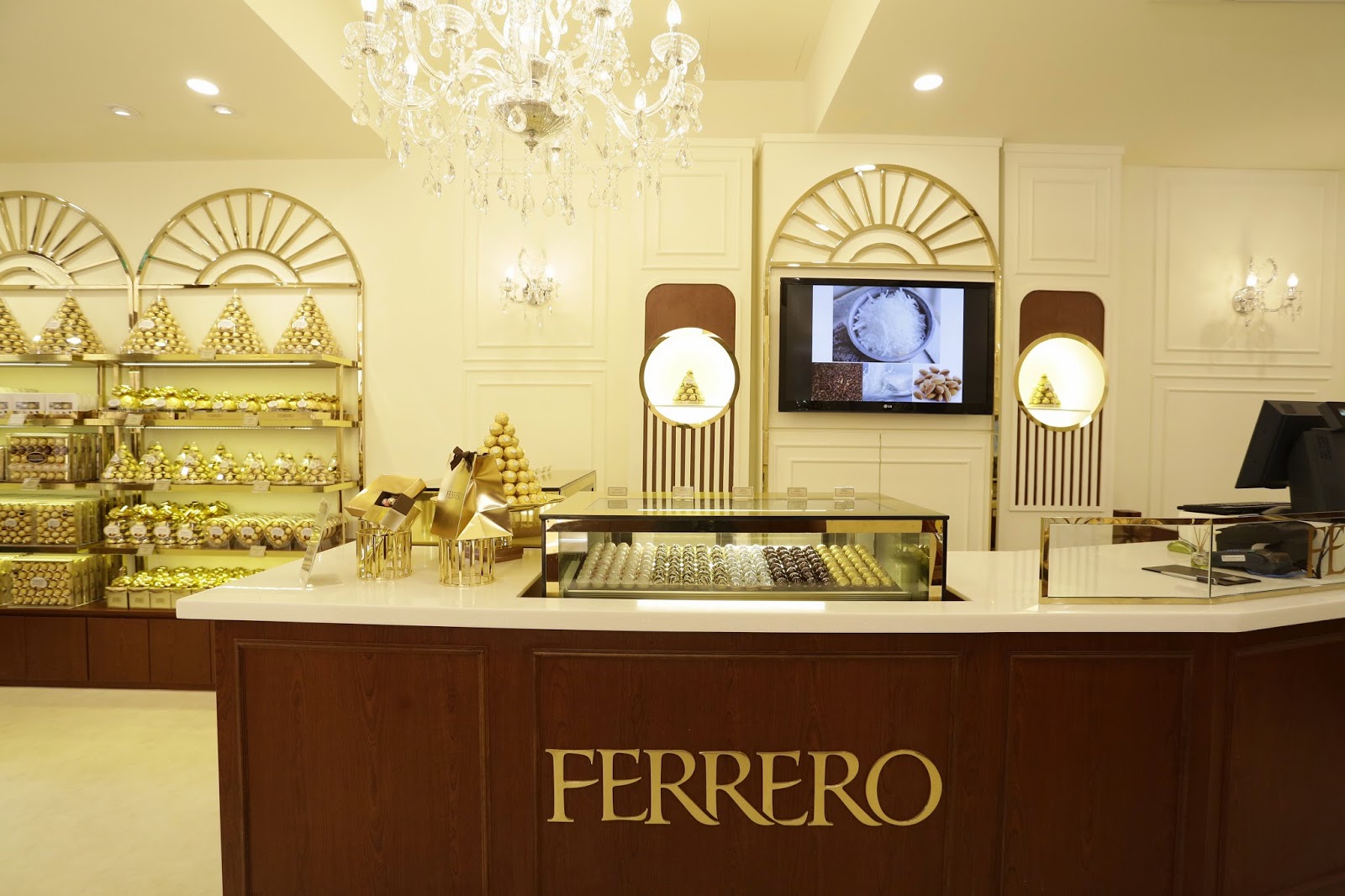 Pasticceria Ferrero boutique is now open in Singapore at Wisma Atria ...