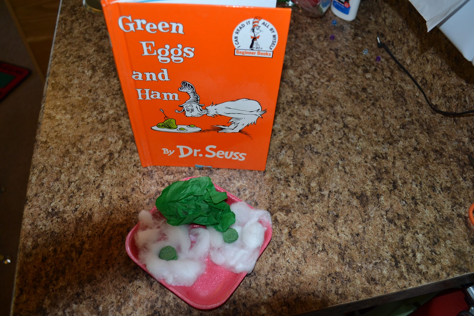 IT'S TEEA TIME PLAYSCHOOL: GREEN EGGS AND HAM CRAFT