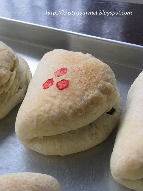 Teochew Red Bean Puff 潮州豆沙酥饼