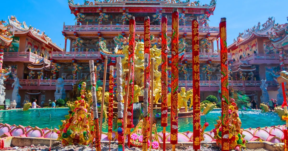 ศาลเจ้าหน่าจาซาไท้จื้อ (นาจา) - ที่เที่ยวบล็อก