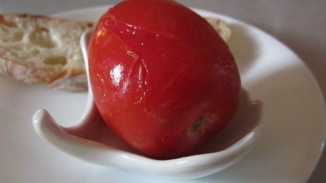 Effortnesslessly: Whole Tomatoes Fermented in a Brine