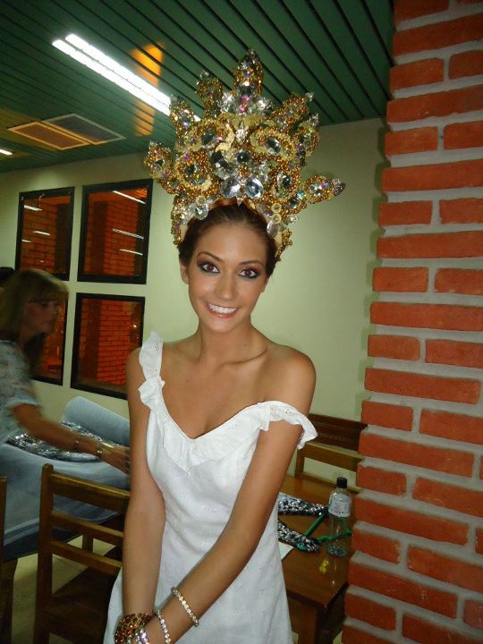 Modelos bolivianas: Maria Rene Antelo