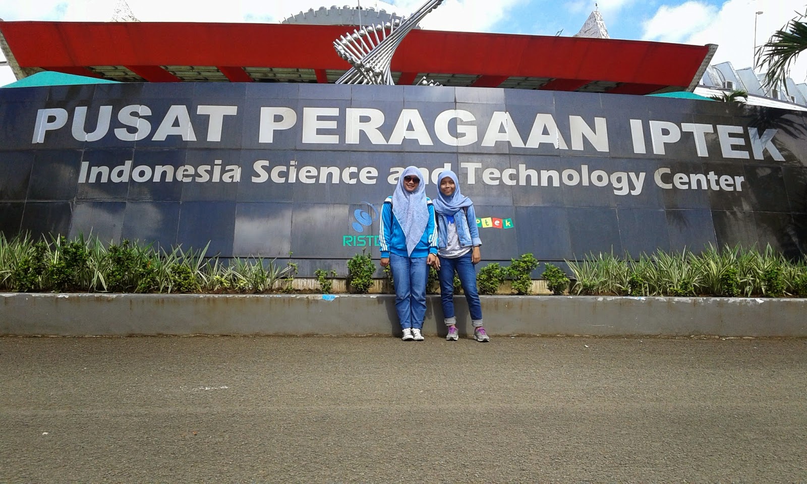 Teknik Gambar Bangunan: Wisata Edukasi PP IPTEK/TMII Jakarta Timur