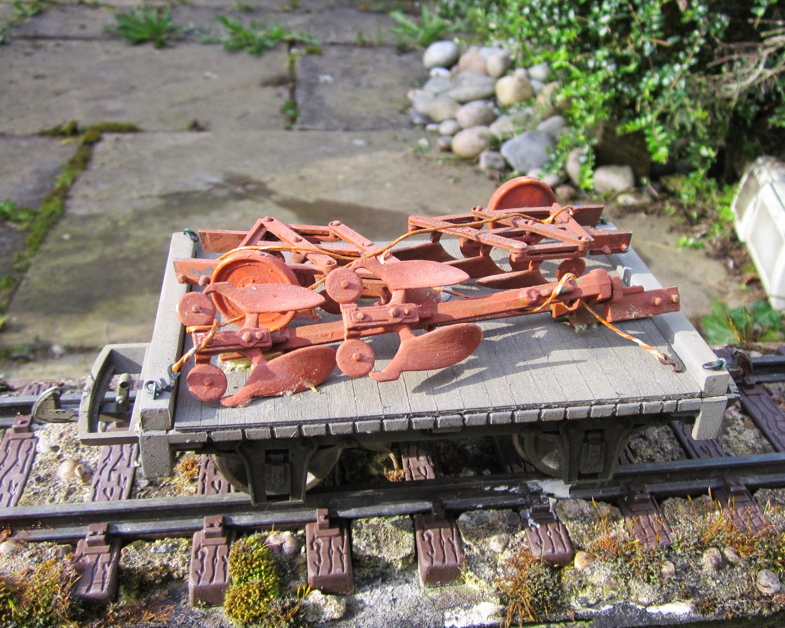Peckforton Light Railway: How I created some flat wagons (with loads)