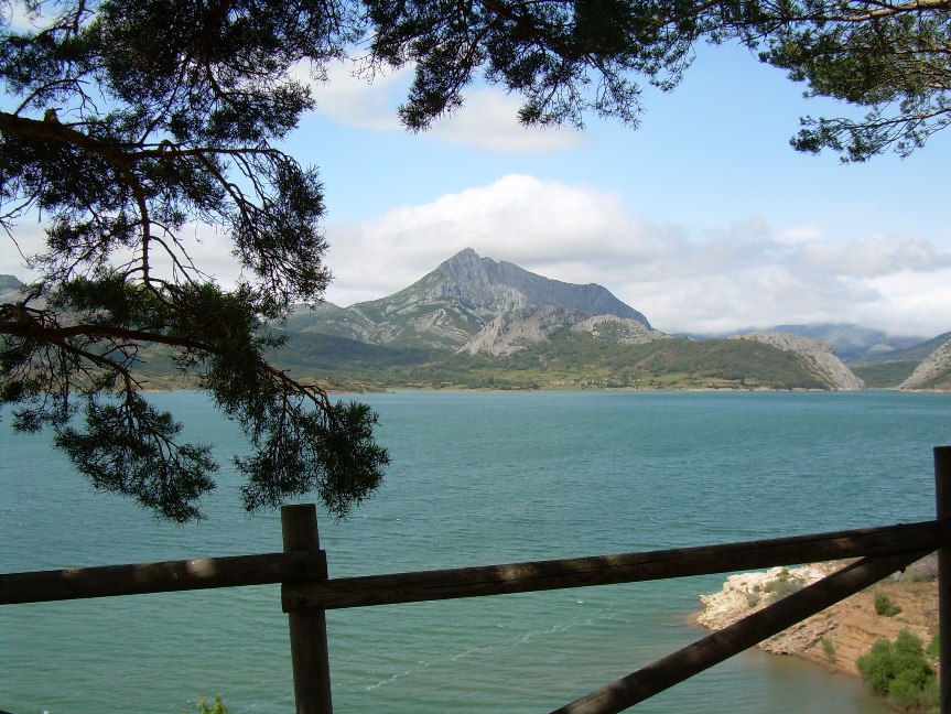 Tierras de Castilla y León: Embalse del Porma