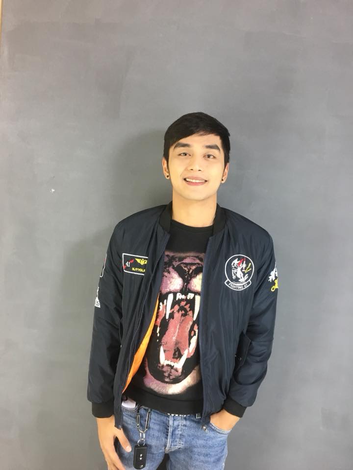 swordshines10: BERNIZE CHARLES LEYBLE LAGUNILLA: CHILLING OUT...