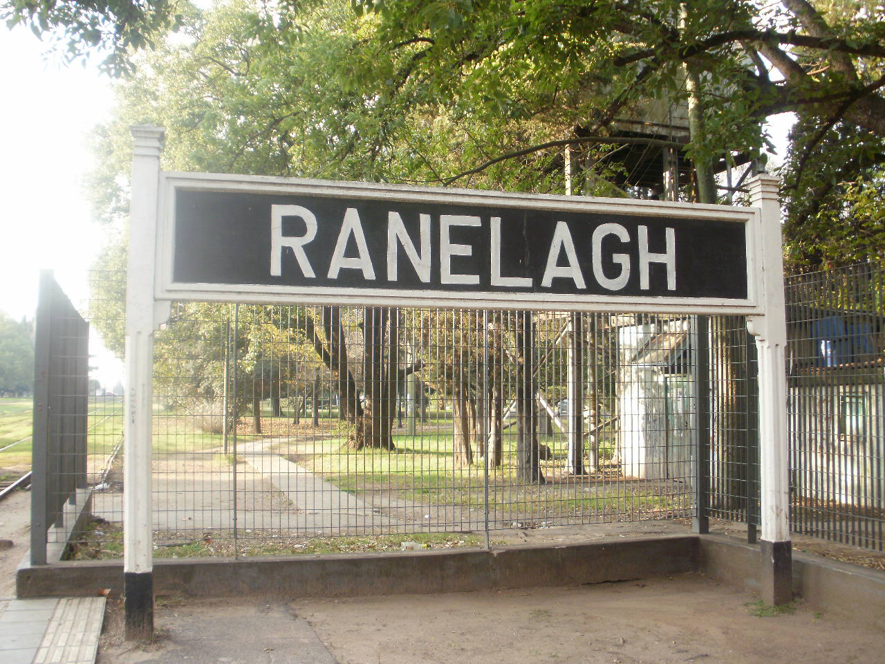 ferrocarriles del sud: RANELAGH YA 100 AÑOS DE HISTORIA.