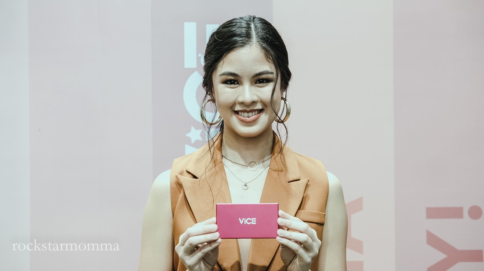 VICE Cosmetics Duo Finish Foundation Review | Rockstarmomma