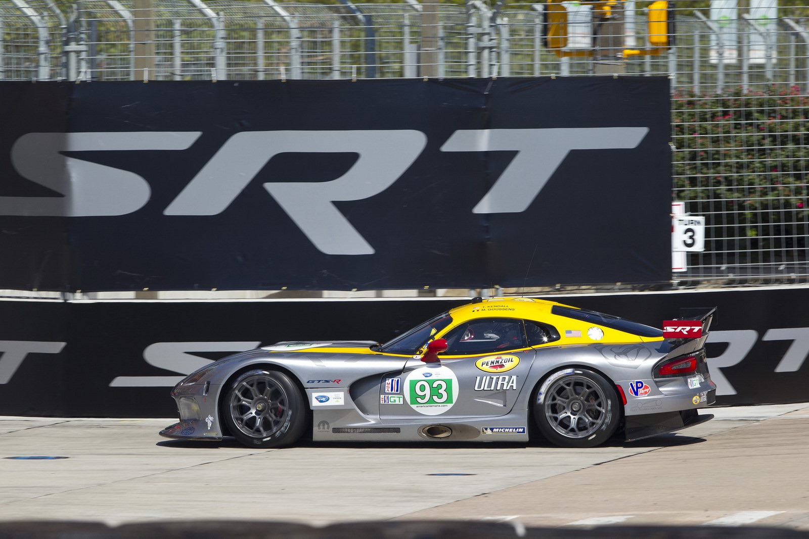 SRT Announces Return to Le Mans 24-Hour Race with New Viper GTS-R