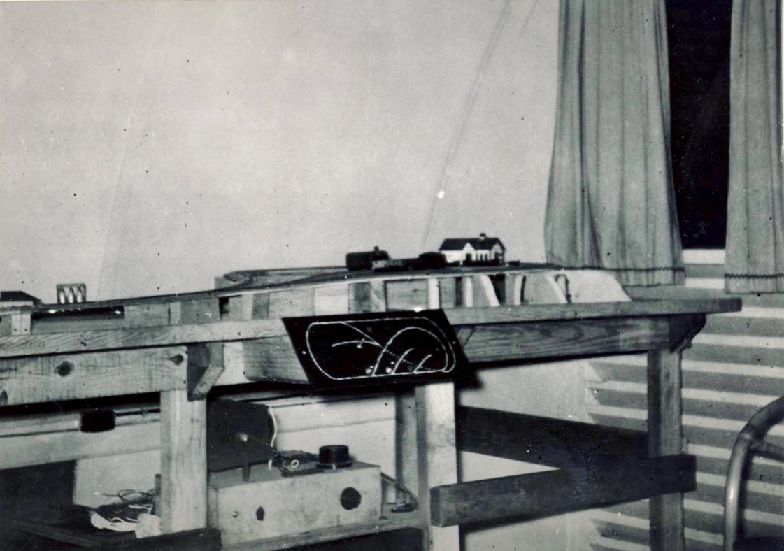 Model Railroad Minutiae: The first Troll & Elfin model RR