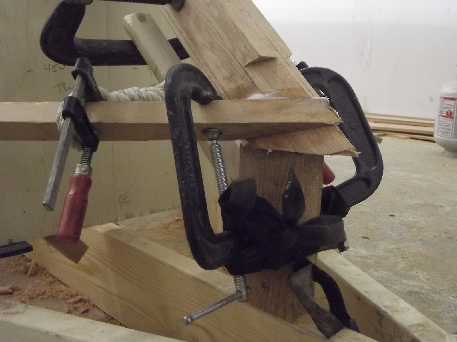 Dudley Dix Yacht Design: Sportfisherman 26 Sheer Clamps