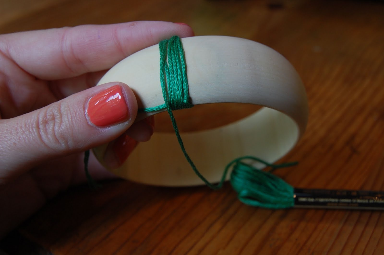 Just B: B Crafty: DIY Thread wrapped bracelet