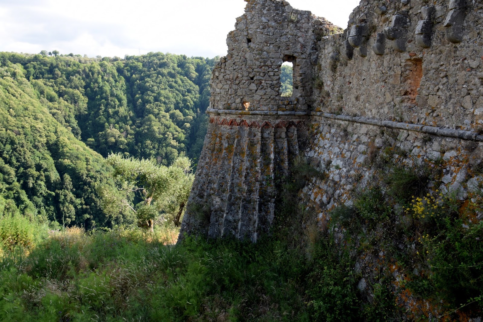 Castello Normanno-Svevo di Arena
