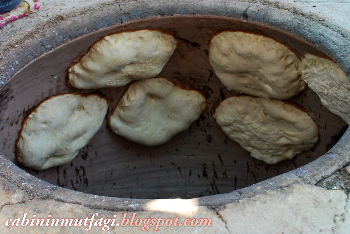 Cabi'nin Mutfağı: Tandir Ekmek - Resimli Yemek Tarifleri - Nasıl Pişirilir