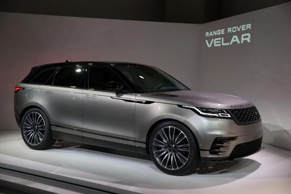 Range rover launches their new model & an Intl journalist thinks it ...