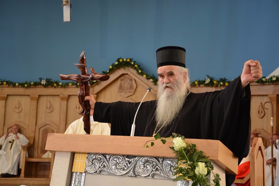 Ομολογία: πατηρ Νικολαος Μανωλης: Είναι αυτός πνευματικό τέκνο του ...