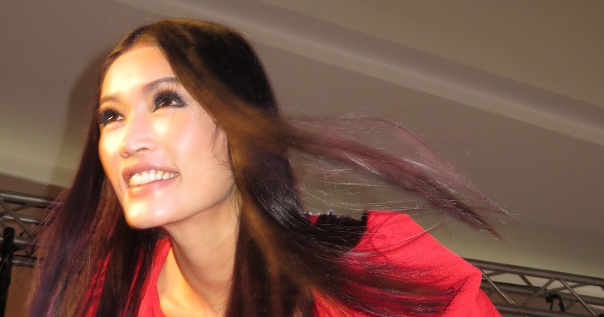 Kee Hua Chee Live!: PART 3---AMBER CHIA ACADEMY OF MODELLING AND BEAUTY ...