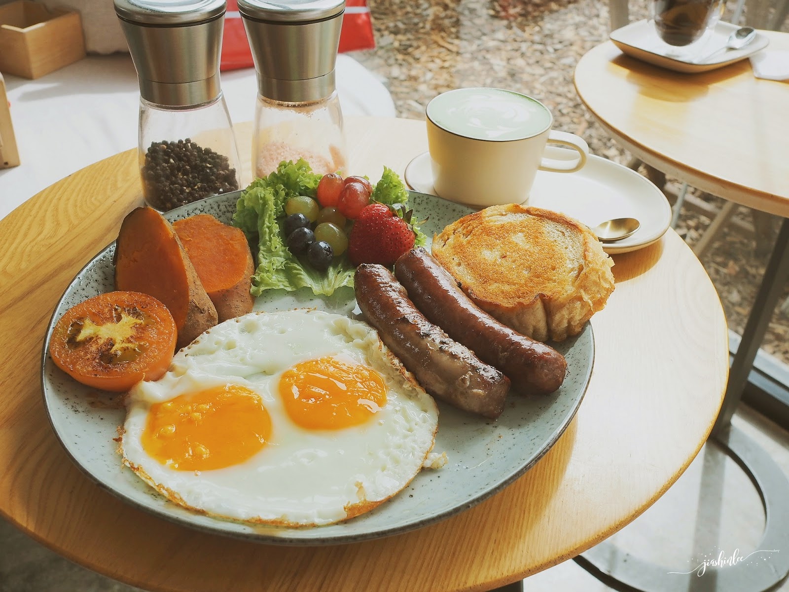 Brunch at ブック Bukku Cafe in Setia Alam - Jia Shin Lee