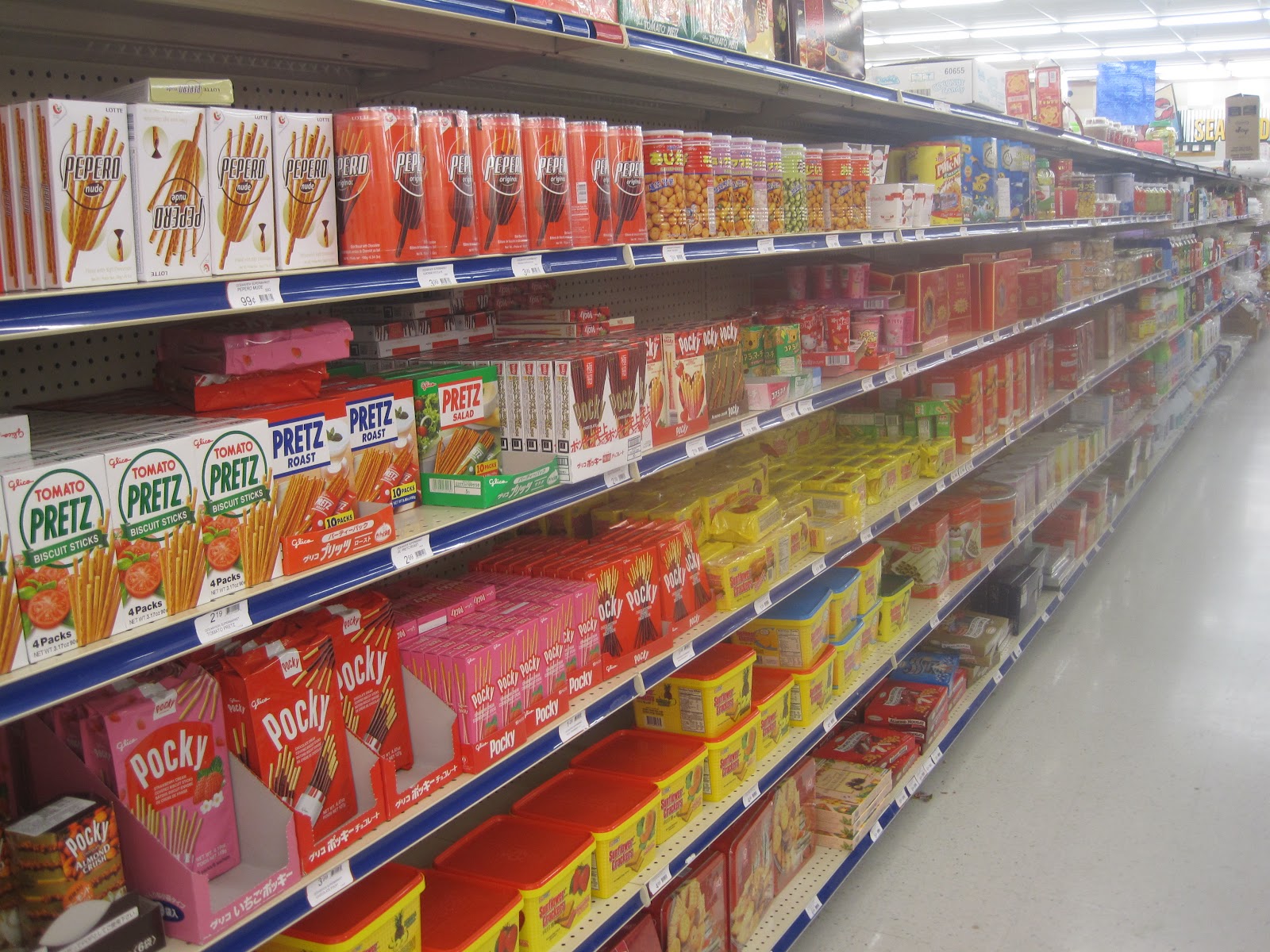 Walking The Candy Aisle: Walking the Chinese Candy Aisle