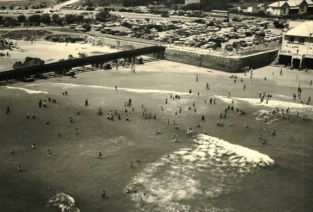 Port Elizabeth Daily Photo: Then and Now - Humewood Beach