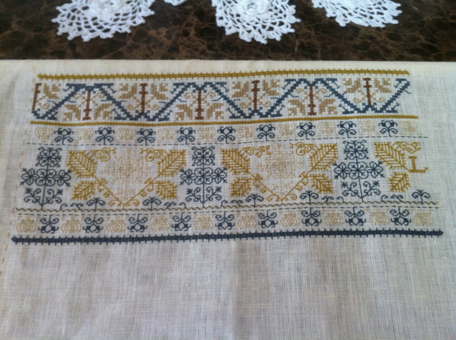 Loara Standish Sampler: 2011