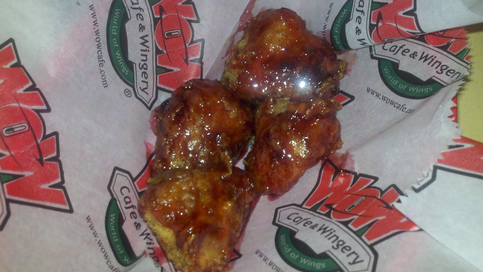 WINGS ACROSS TENNESSEE: WoW Cafe & Wingery
