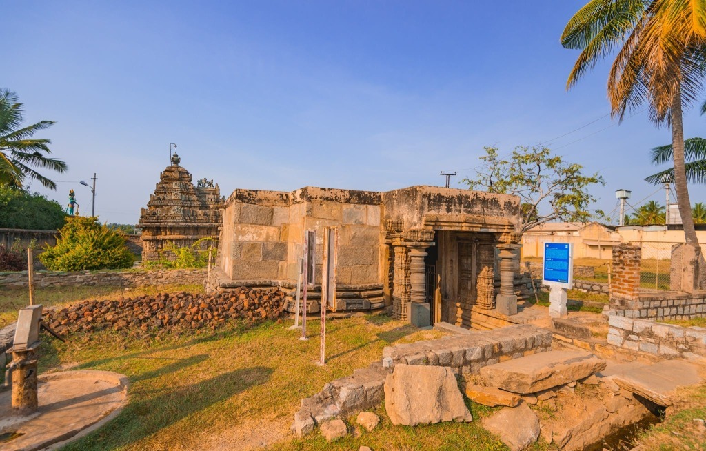 Hindu Temples of India: Mallikarjuna Temple, Basaralu, Karnataka