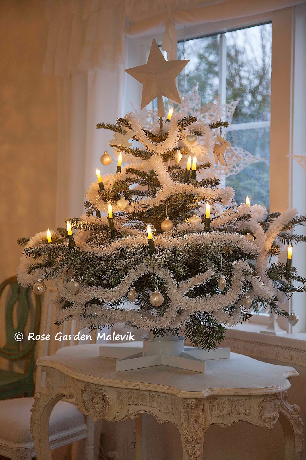 ROSE GARDEN Malevik: min lilla bakelse ~ my little christmas tree