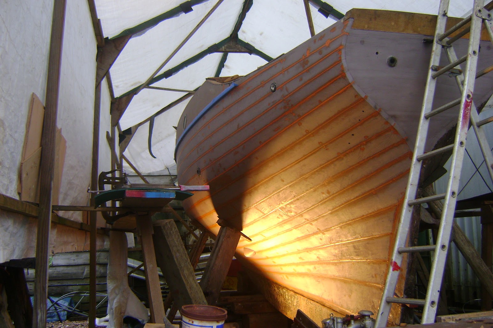 Marc'sBoats: Working on the hull: raking, hardening the caulking and re ...