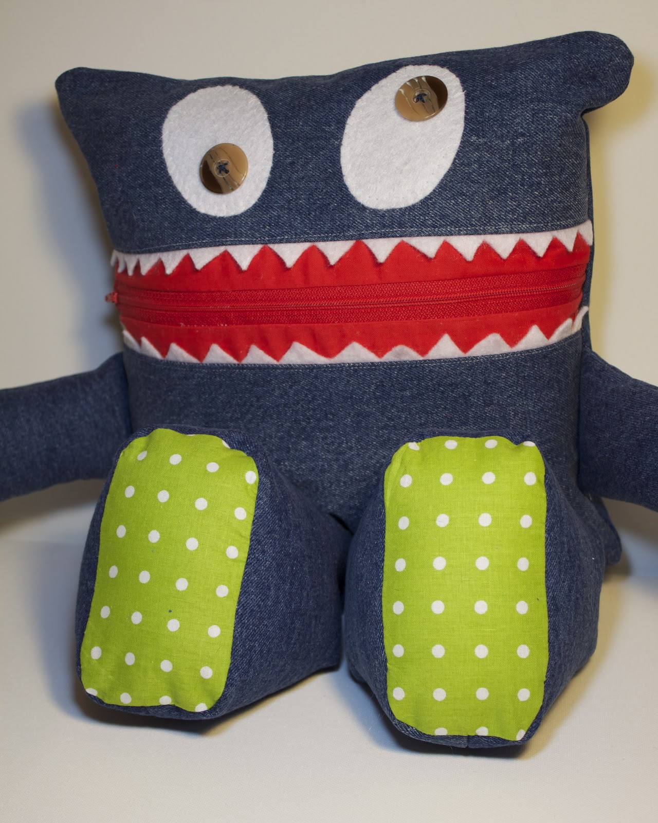 Handmade by Meg K: Christmas Gift Preview- Pajama Eaters!