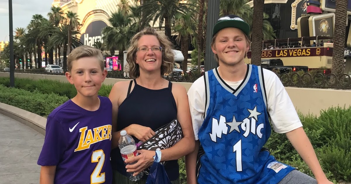 THOMPSON FAMILY: Jayden And I Went To Las Vegas