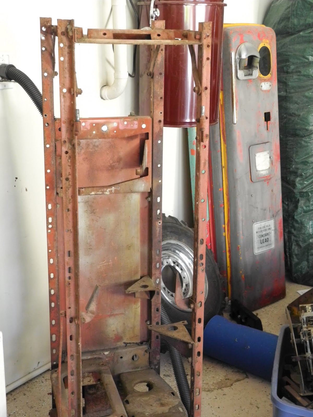 Boo Was Our Neighbor: Tokheim 39 Short