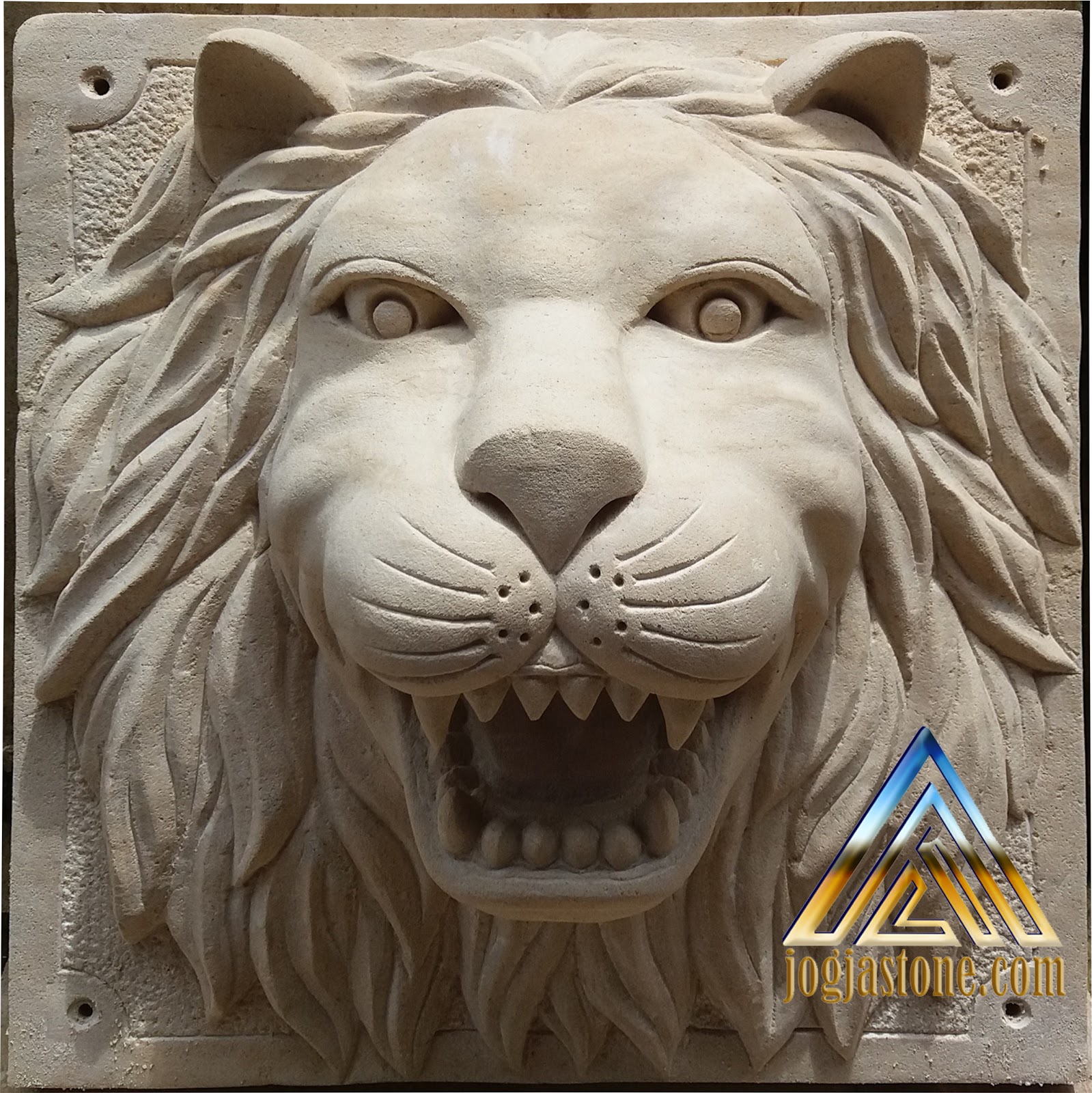 Patung air mancur kepala singa